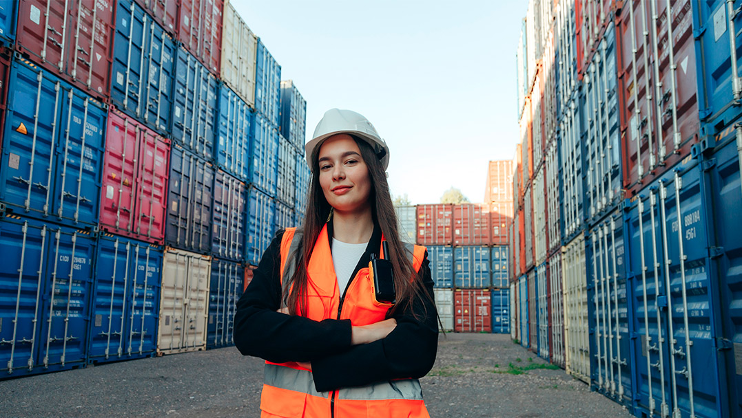 Choose the Right Shipping Container Provider in South Texas